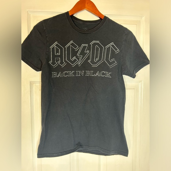 AC/DC | Shirts | Acdc Short Sleeve Tshirt | Poshmark
